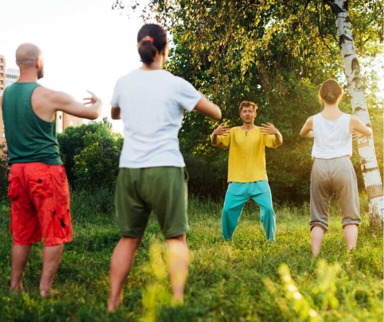 12 Popular Energy Healing Types And How Anyone Can Benefit (2024) - Sol ...